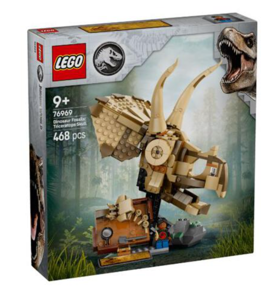 Jurassic World Dinosaur Fossils: Triceratops Skull – Treehouse Toys